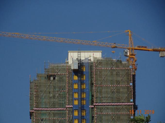 Modular Payload Capacity 2000 KG Per Cage 3 Doors Construction Site Hoist