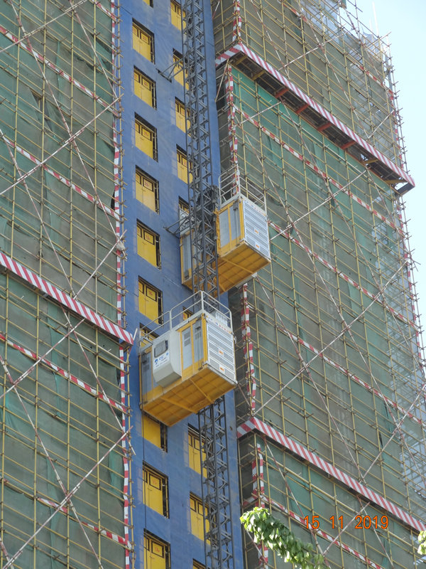 Universal Building Material Handling Rack & Pinion Hoist