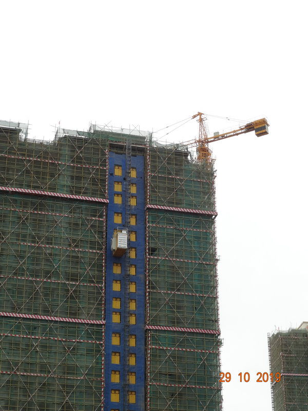 Modular Variable Frequency Drive 2000kg Building Site Hoist