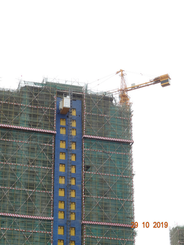 3 Doors Lifting Rack & Pinion 450M Building Site Hoist