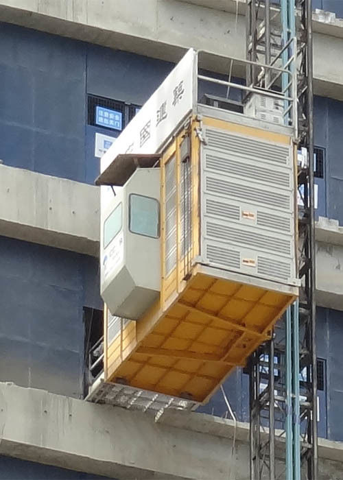 Heavy Load Passenger And Material Hoist , Man Material Hoist SC250(BG ...